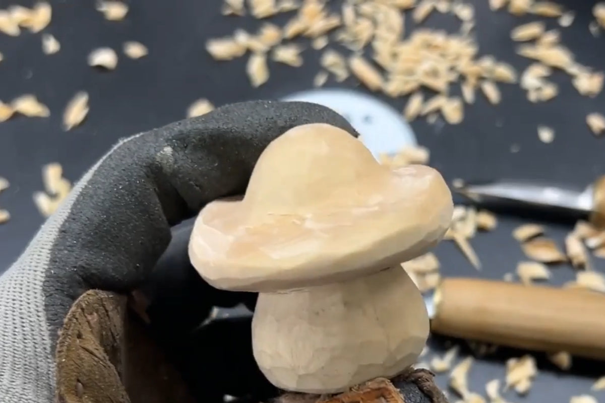Learn to Carve Wooden Gifts: Knife Techniques for Concave Shapes ...